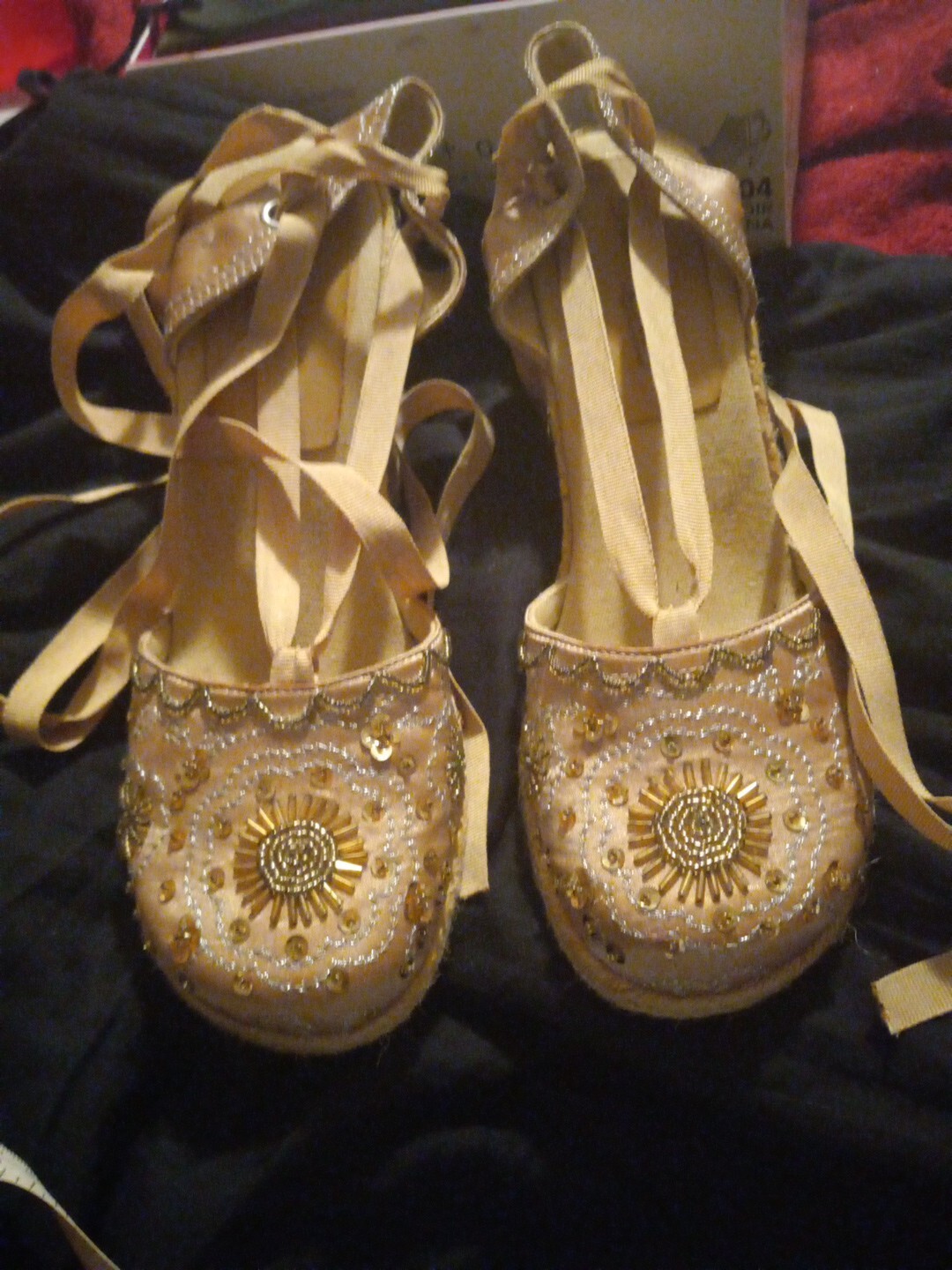 VINTAGE SKETCHER GOLD SPARKLE 10 SHOES - Gem