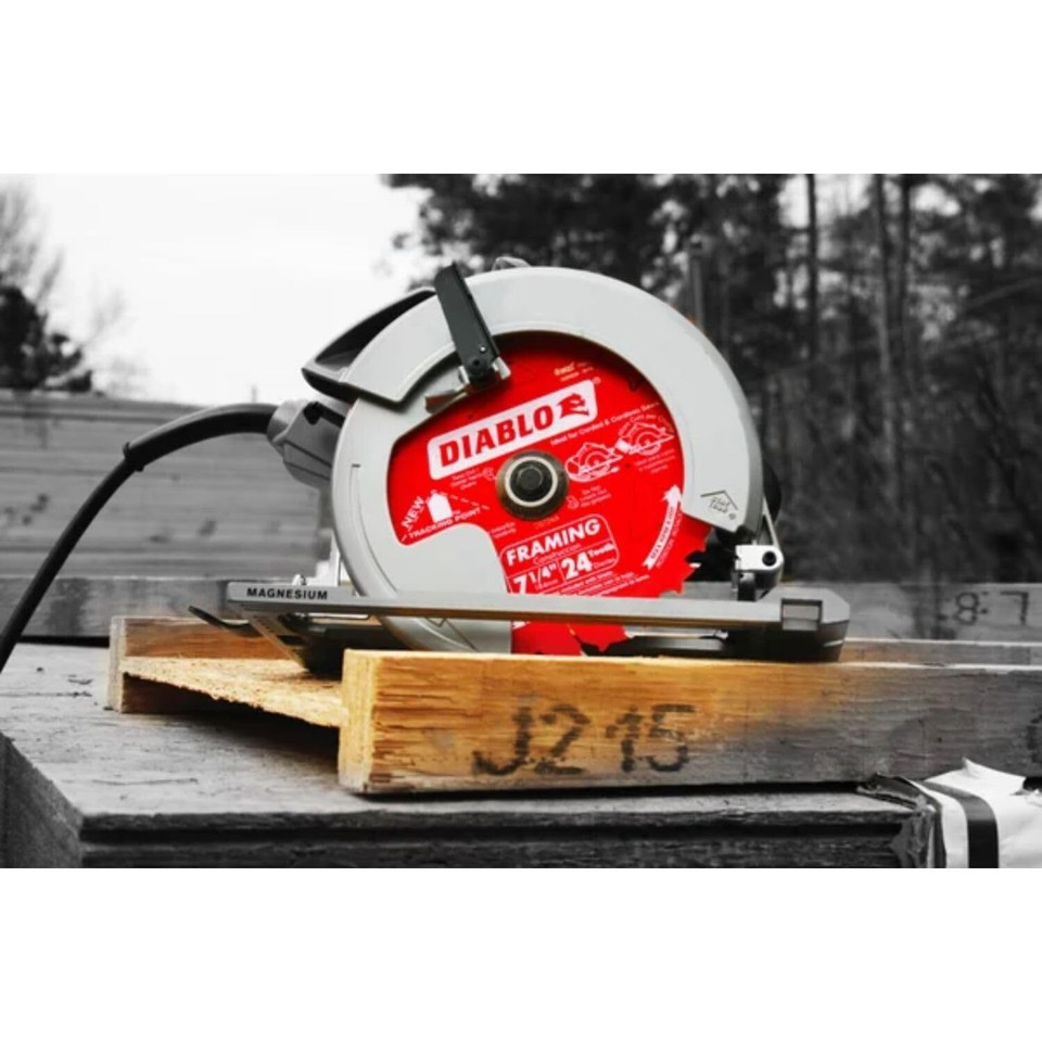 Diablo Framing Saw Blade with Perma-Shield - Tracking Point Tooth ...
