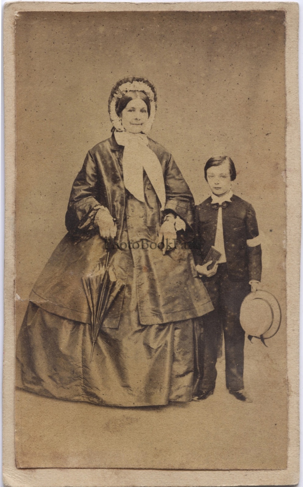 Mother Christmas And Son Fashion Photographer Primitive CDV Vintage Ca ...