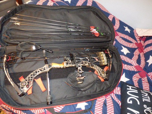 Mathews Monster MR5 RH Compound Bow W/CASE & ARROWS VERY NICE | eBay