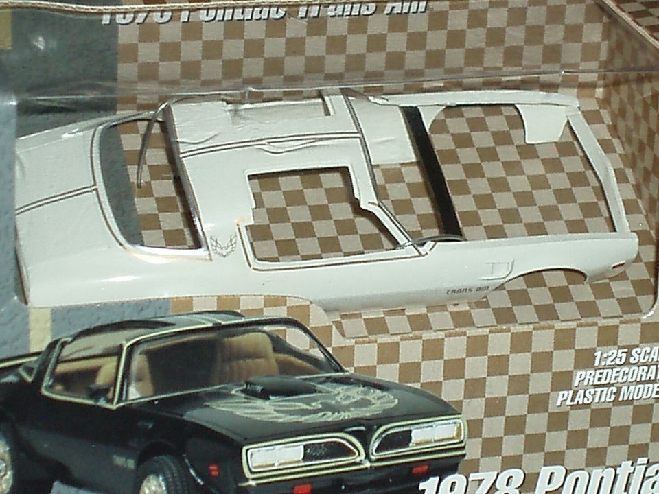 AMT PRO SHOP 1978 PONTIAC TRANS AM 1/25 PREPAINTED PLASTIC MODEL KIT ...