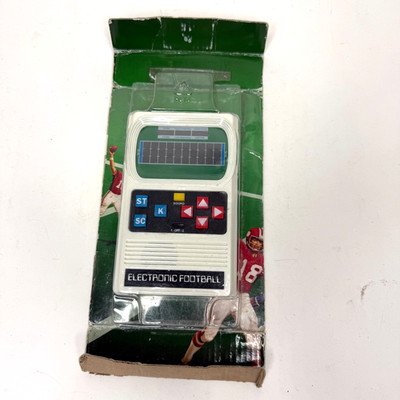 Football Mattel (1977) Retro Handheld Games