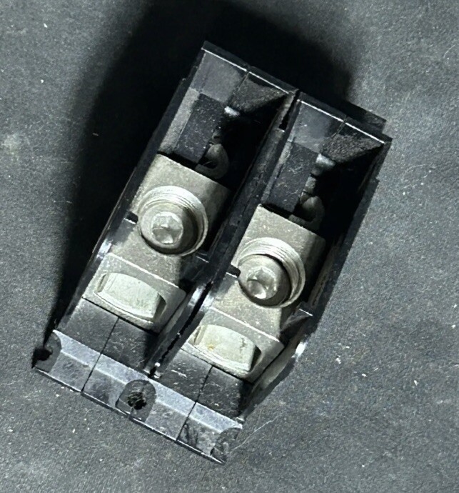 Eaton BRS225 225A Main 2 Pole Lug Block Kit for sale online | eBay