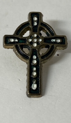 Crucifixes & Crosses - Cross Pin