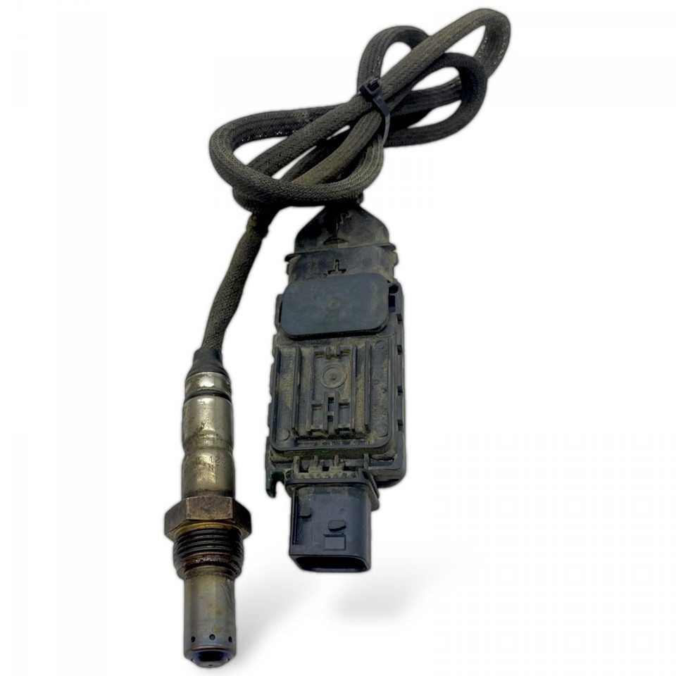 SENSOR NOx SCANIA SÉRIE L,P,G,R TP2007468 2609536 2929985 0281009053 | eBay