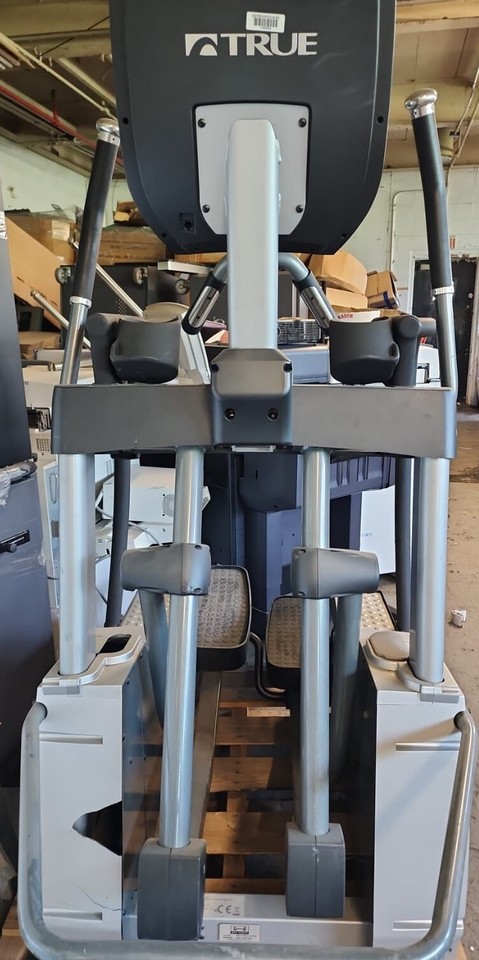 GYM True Fitness LC900 Elliptical w/2 Window LCD Very Good Condition | eBay