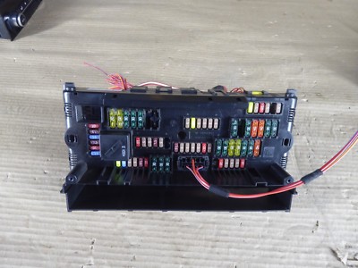 Front Power Distribution Box Fusebox Fuse OEM BMW F01 F02 F04 F07 F10 ...