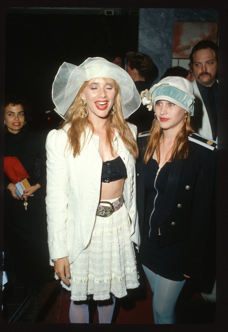 1988 PATRICIA ARQUETTE & ROSANNA ARQUETTE Live Candid Original 35mm ...