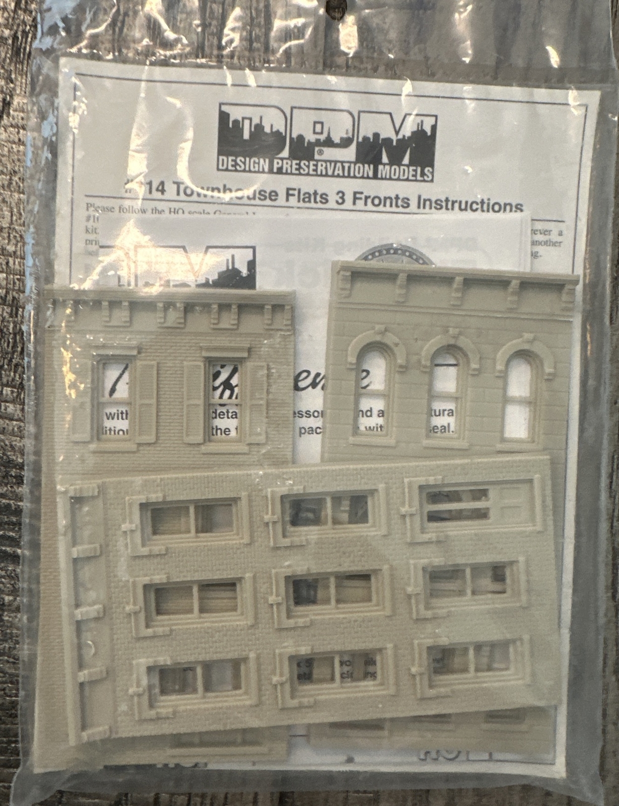 DPM HO Scale Structure Kit #114 Townhouse Flats 3 Fronts | eBay