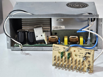 Parallax Series 7300 Model 7355 55 Amp RV Camper Converter/Charger ...