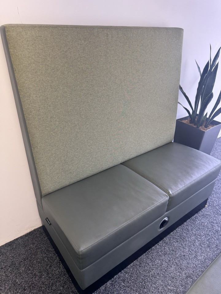 Bespoke Seating Booth Bar, Cafe, Home,office (2 X Booths & 1 X Bench) £ ...