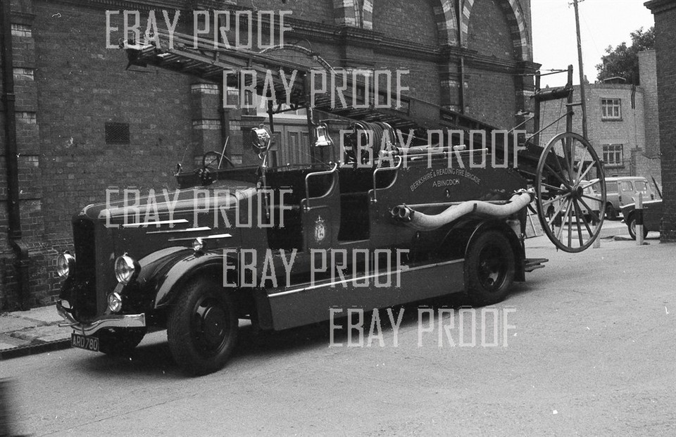 THREE 6x4 B/W PHOTOS (ARD780) Berkshire & Reading Fire Brigade ...