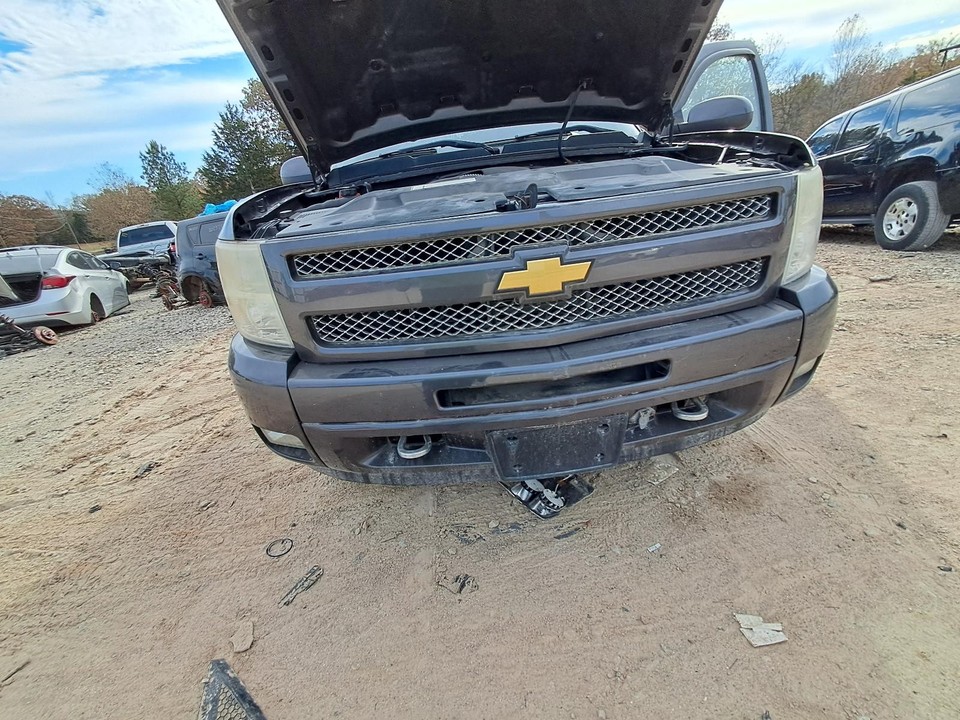 Used Rear Left Door Assembly Rear Side fits: 2010 Chevrolet Silverado ...