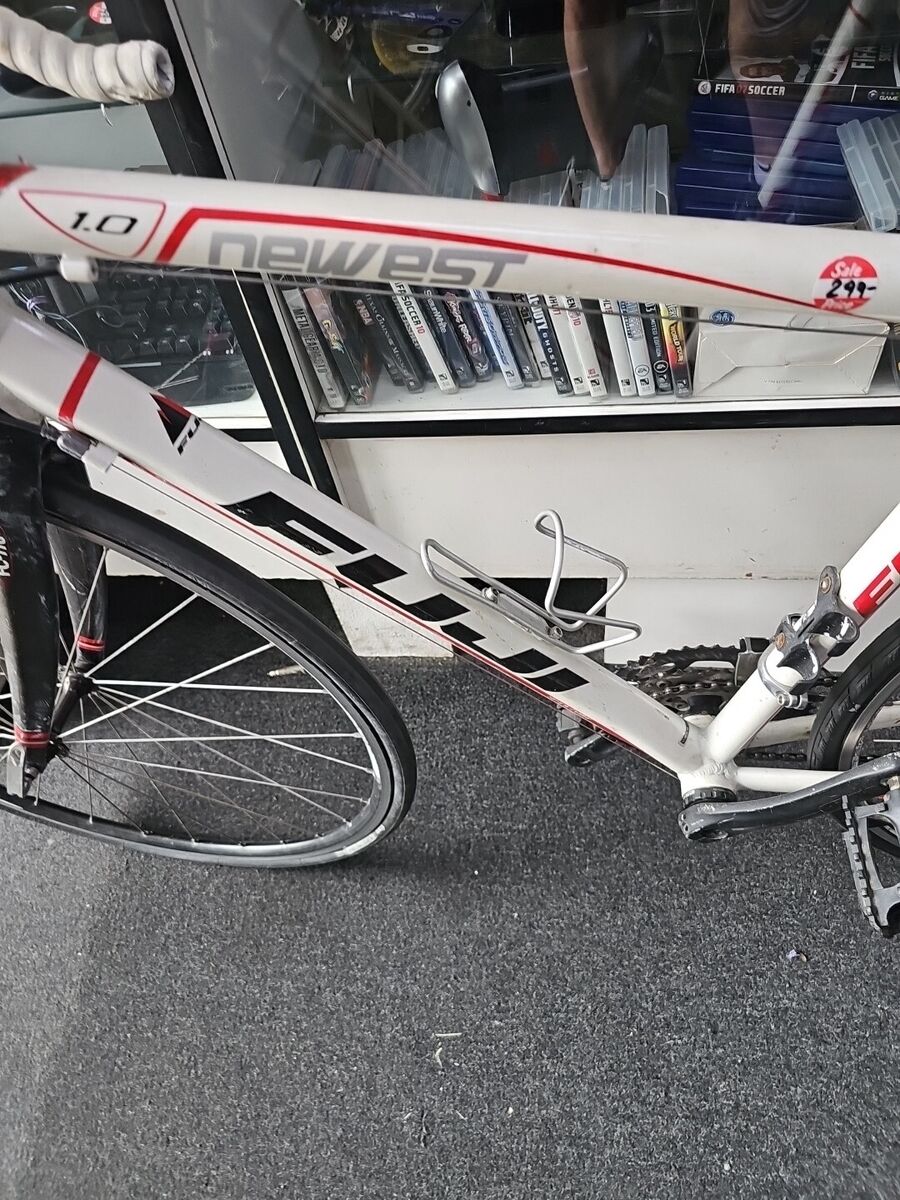 Fuji Newest 1.0 Bicycle 20 Fuji Newest 1.0 Bicycle 20