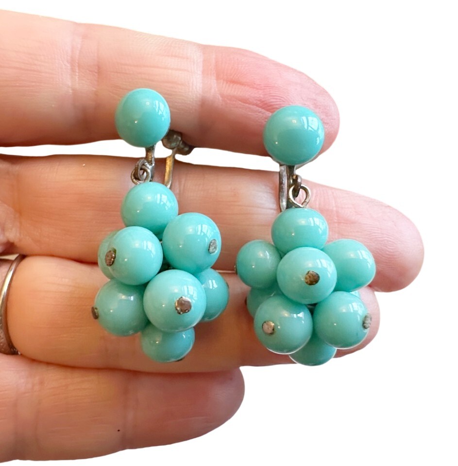 Vintage 40s Aqua Glass Berry Cluster Dangle Screw Bac… - Gem
