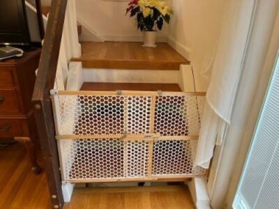 Safety 1st - Mesh Gate - Child & Pet Safe - Wooden Frame Adjustable ...