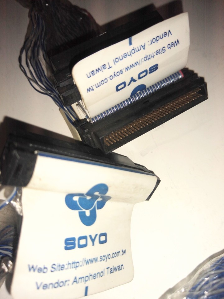 Amphenol Ultra SCSI Cable 45 in, 5 connectors & 68 pin | eBay