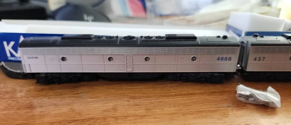 Kato Amtrak E8/9 POWERED A and B units, run like you expect Kato locos to run! | eBay