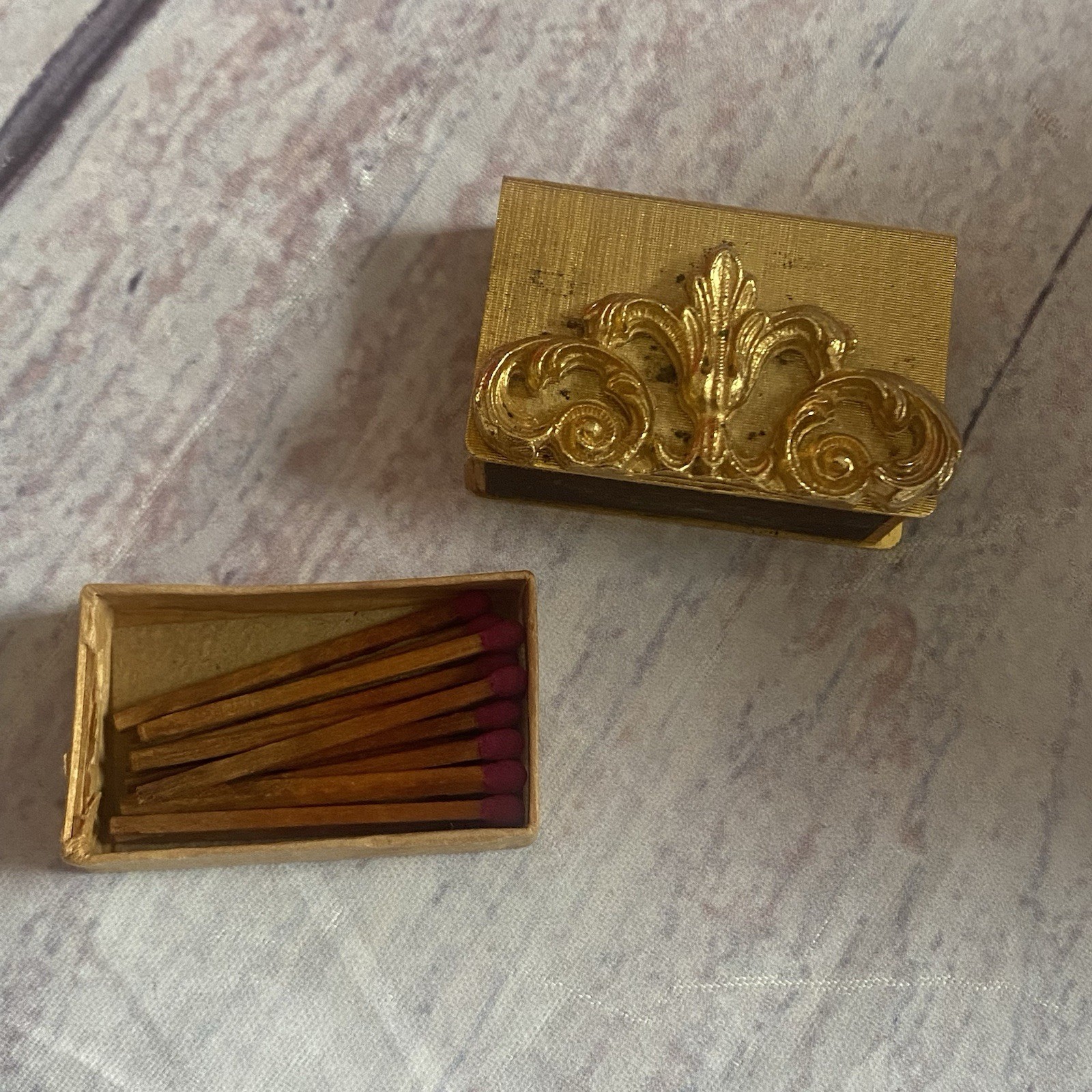 Vintage Ornate Match Safe Holder Gold Tone Decorative Matchbox Case W ...