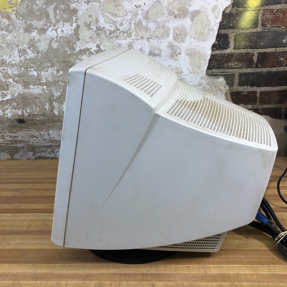 Gateway VX700 17" CRT Computer Monitor Retro Gaming Trinitron 1600 x ...