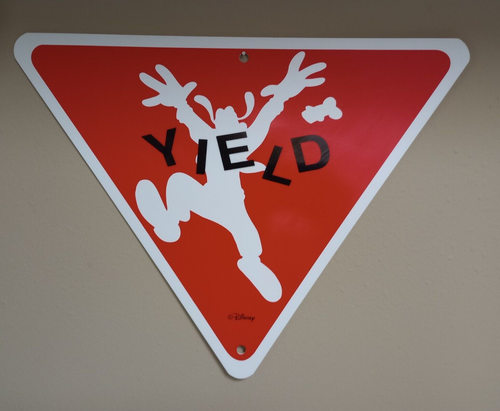 Disney Parks Goofy YIELD Road Sign Limited Release Rare 1990’s Vintage ...