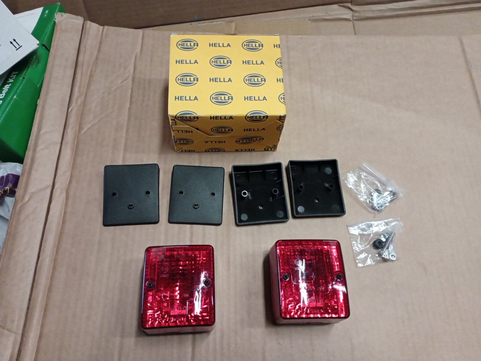 HELLA Rear Fog Light P21W (2NE 996.012-021) I PAIR OF REAR FOG LAMPS ...