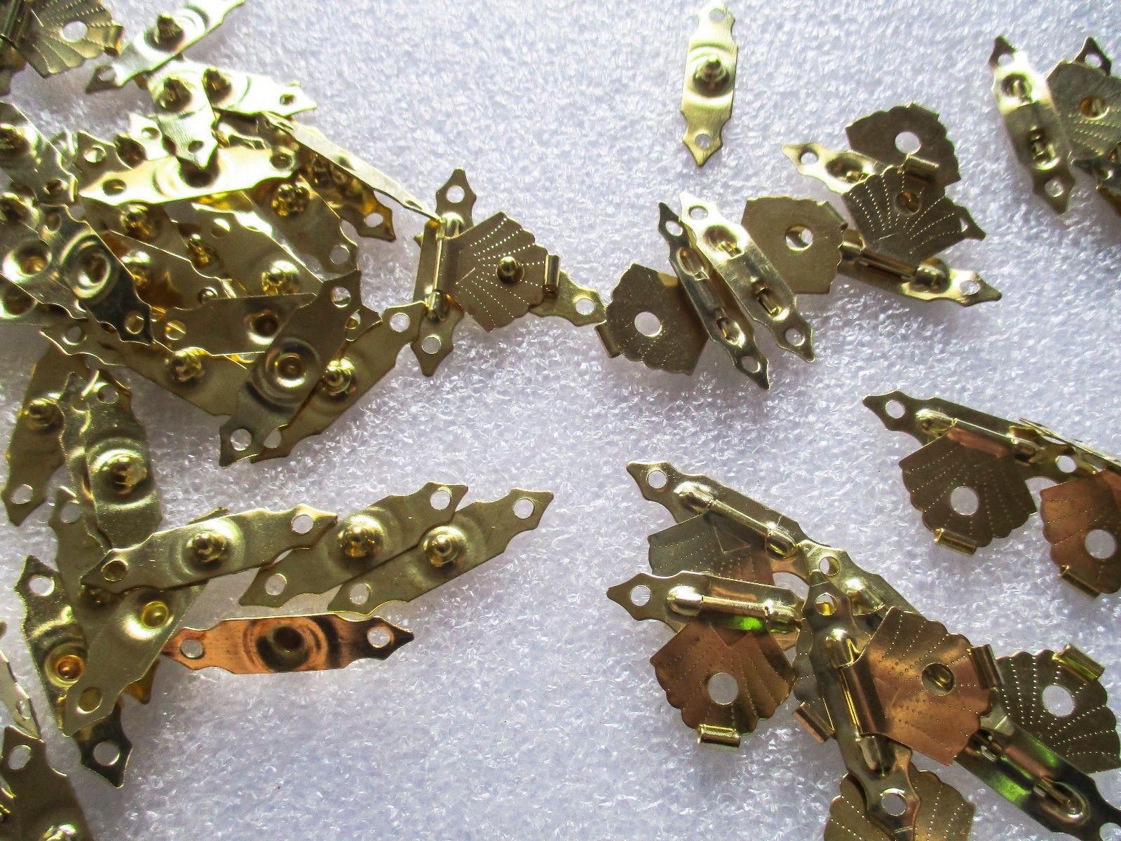 Boxes Cases-Small Gift Box Clasps Antique Brass, Gold 29x18.5mm ...