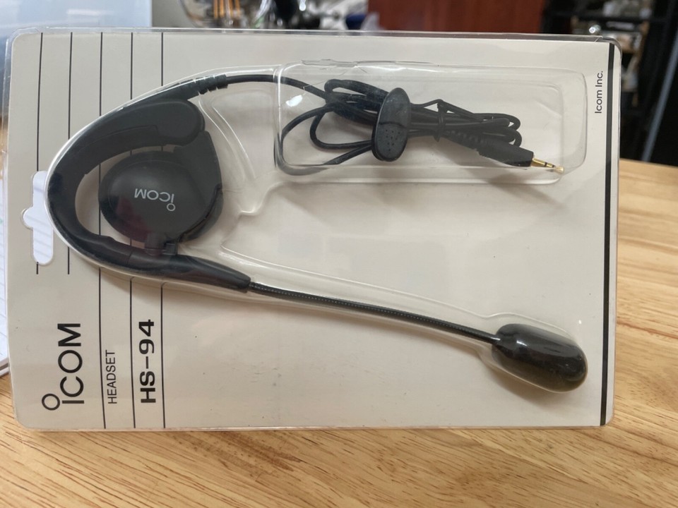 NEW ICOM HS-94 Headset for IC-V8 IC-V85 IC-V85E IC-T70A IC-T70E ID-31A ...