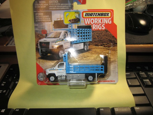 Matchbox Freightliner Business Class M2 106 Vacuum Truck Real Working ...