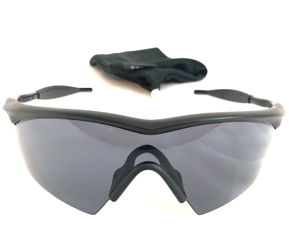RARE OAKLEY M FRAME SUNGLASSES Z87 Black Frame Gun Icons Blk Iridium ...
