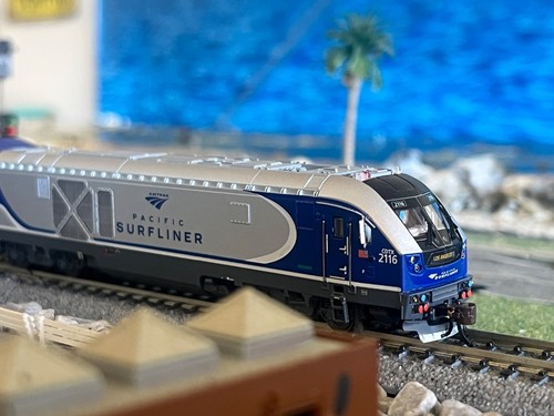 Bachmann 67953 Siemens SC-44 Charger Amtrak® Pacific Surfliner® 2116 | eBay