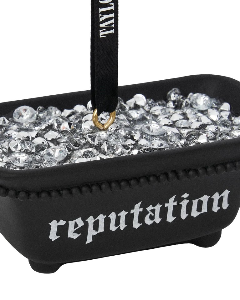 TARIFF FREE 🇨🇦 Taylor Swift Look What You Made Me Do Bathtub Ornament ...