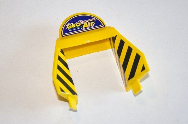 GeoTrax N0142 GeoAir Airport Plane Remote Only White High Flying Works ...