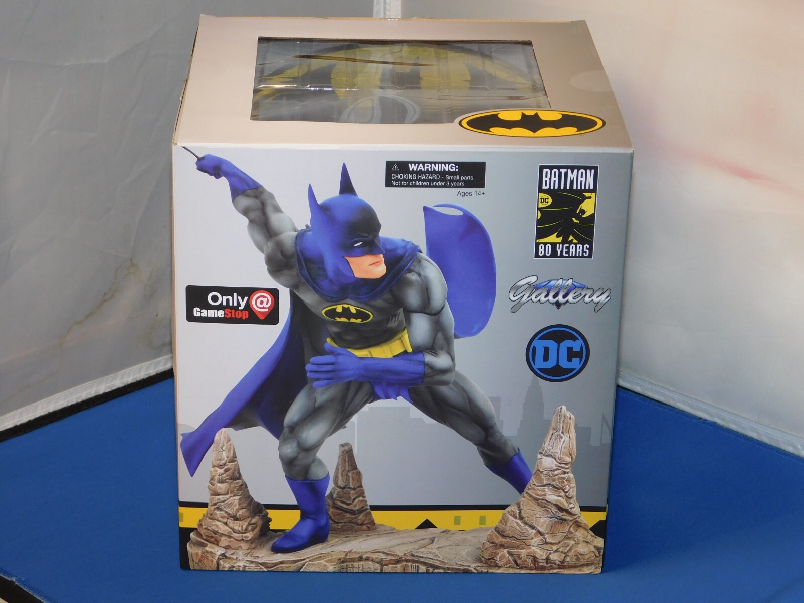 Diamond Select Toys PVC Classic Batman Diorama Statue New Mint In Open ...