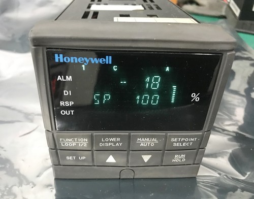 HONEYWELL UDC3300 TEMPERATURE CONTROLLER DC330B-KE-203-20--000000-00-0 ...