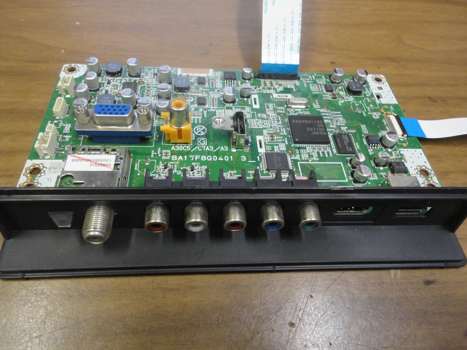 Emerson Lc320em2 Main Board Ba17f8g0401 3 1 for sale online | eBay
