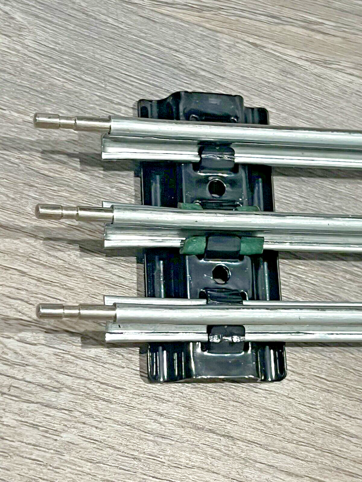 10" Straight O Gauge Tubular Track with Power Lock-On Menards Train ...