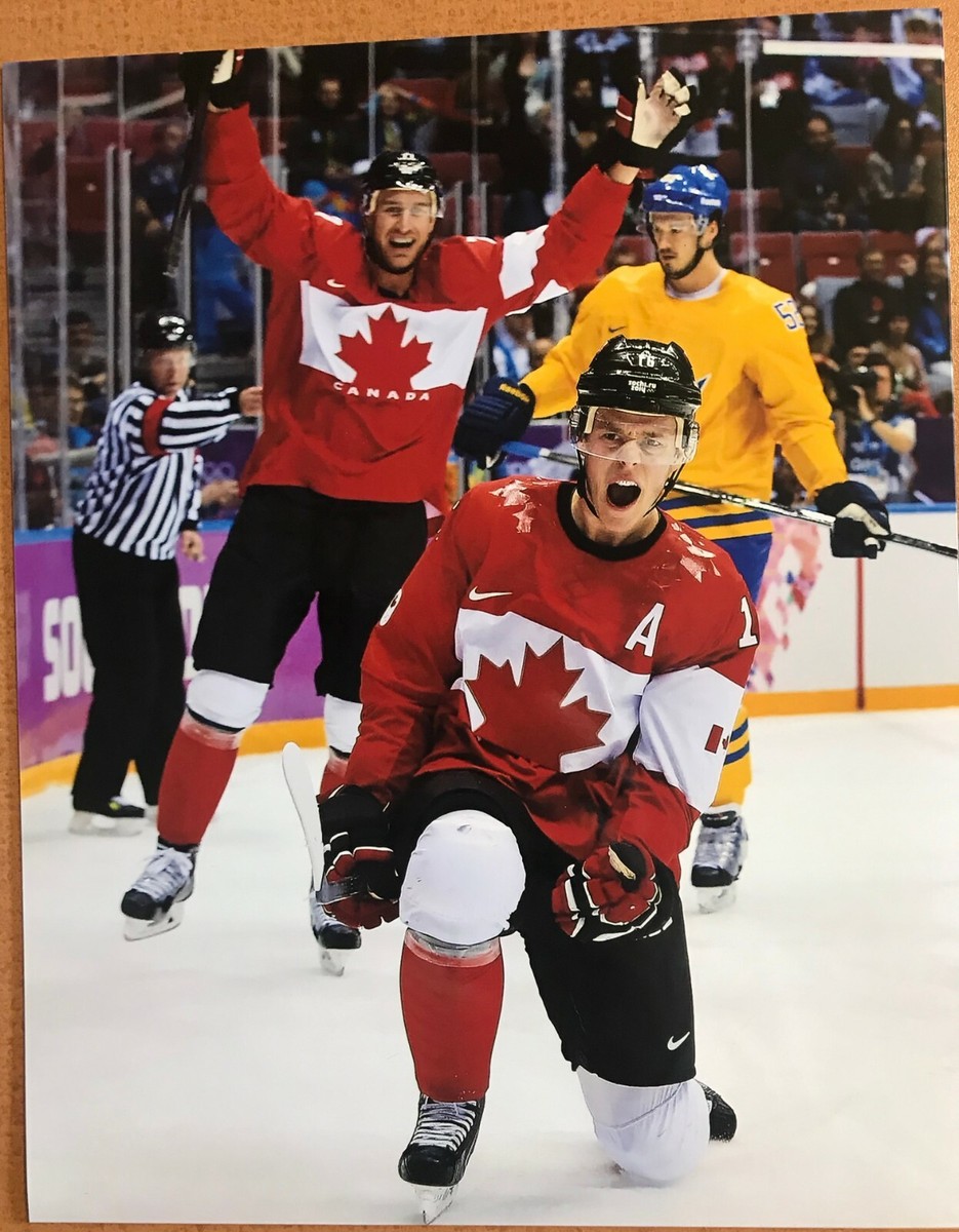 Olympic Hockey Gold Medal 2014 Olympic Games Alumna Goes For Hockey