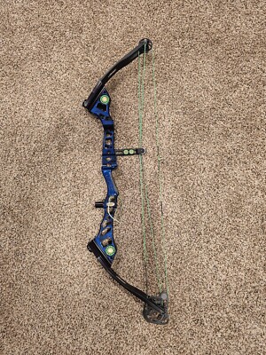 Mathews Conquest Apex7 Compound Bow-RH 50-60#, 26" Draw Length, Blue ...