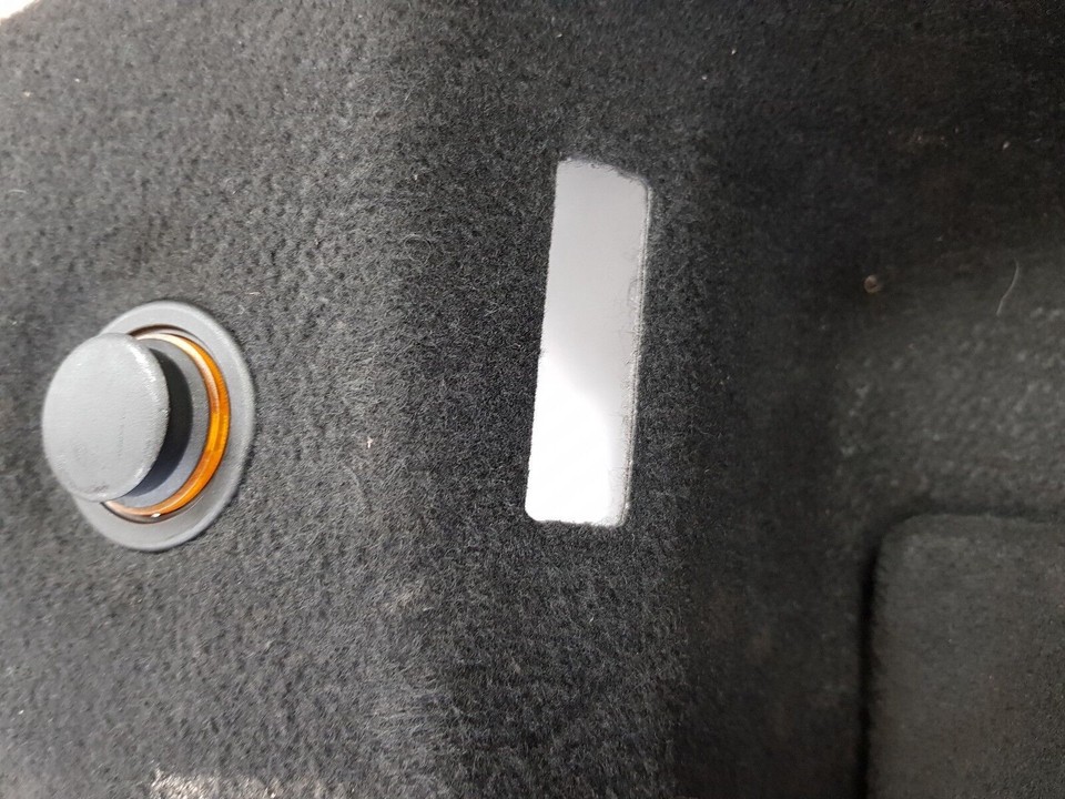 MINI COOPER R55 R56 06-13 REAR PASSENGER LEFT BOOT TAILGATE CARPET TRIM ...