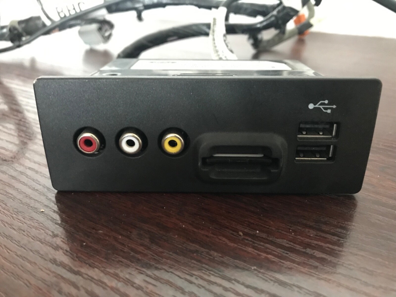 USB MAP AUX SYNC FORD BT4T-14F014-AE | eBay