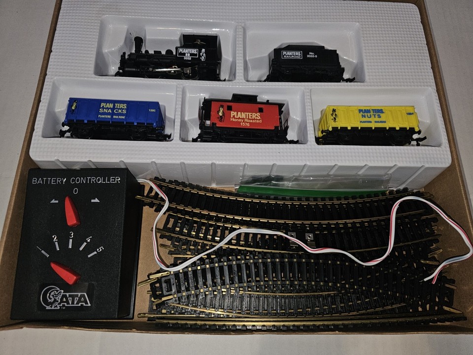 Planters Mr Peanut Ho Scale Locomotive Train Cars Set VTG Peanuts | eBay