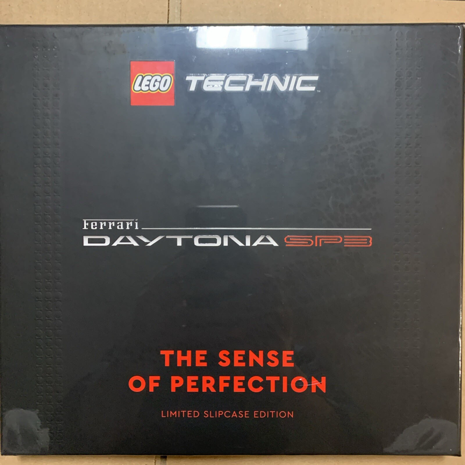 LEGO Ferrari Daytona SP3 Sense Of Perfection Book Limited 860/5000 ...