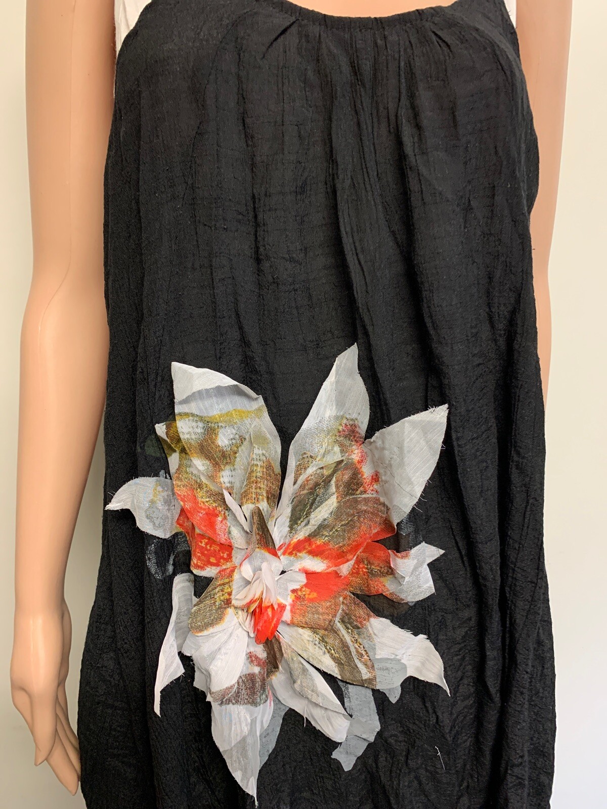 Filo Size L Black Sleeveless Tunic Crinkle Look With Floral Floral ...
