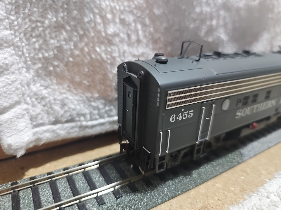 ATHEARN ATHG 22588 FP7A PASSENGER SOUTHERN PACIFIC ROAD NUMBER SP 6455 ...