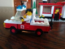 LEGO 6364 Paramedic Unit Instructions and Parts List