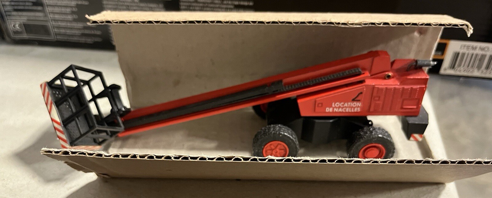 NZG Locatop & Grove Self-Propelled Manlift Machine Orange 1/50 | eBay