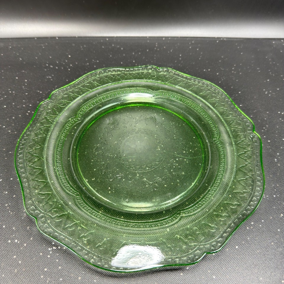 Federal Glass Patrician Spoke Green Uranium Depression Glass 9in Plates ...