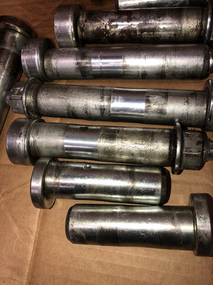 John Deere 1023E 1025R Compact Utility Tractor H120 D120 Loader Pins ...