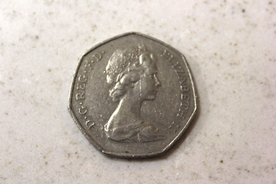 1973 Great Britain 50 Pence Coin England Queen Elizabeth II Hands 50P ...